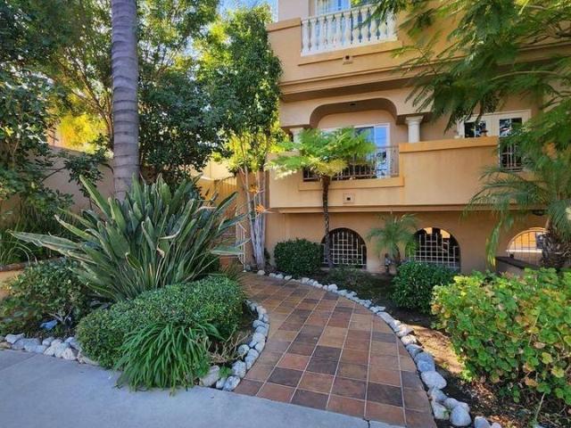 2 Bedroom Apartment for Rent at 4735 Gloria Ave #5, Los Angeles, CA 91436 Encino