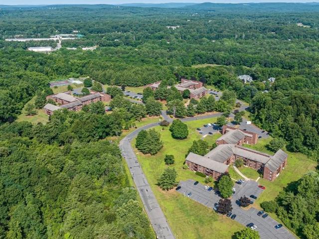 2 Bedroom Apartment for Rent at 47 Avonwood Rd, Avon, CT 06001