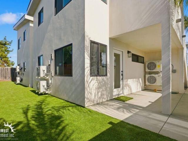 2 Bedroom Apartment for Rent at 4822 Doliva Dr #4826 201, San Diego, CA 92117 Clairemont Mesa East