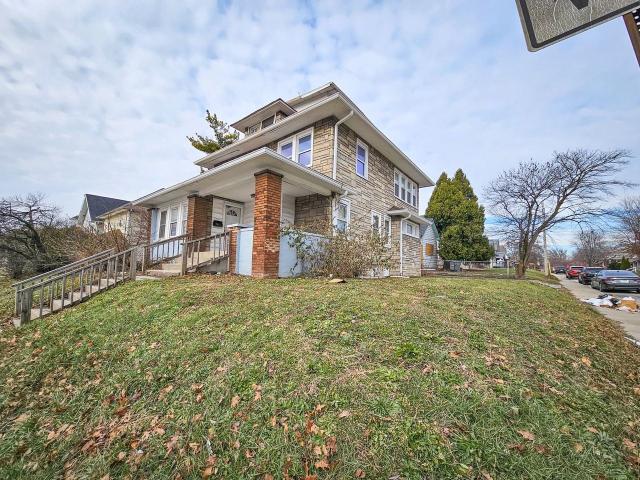 2 Bedroom Apartment for Rent at 4831 E Washington St #4, Indianapolis, IN 46201 Near Southeast