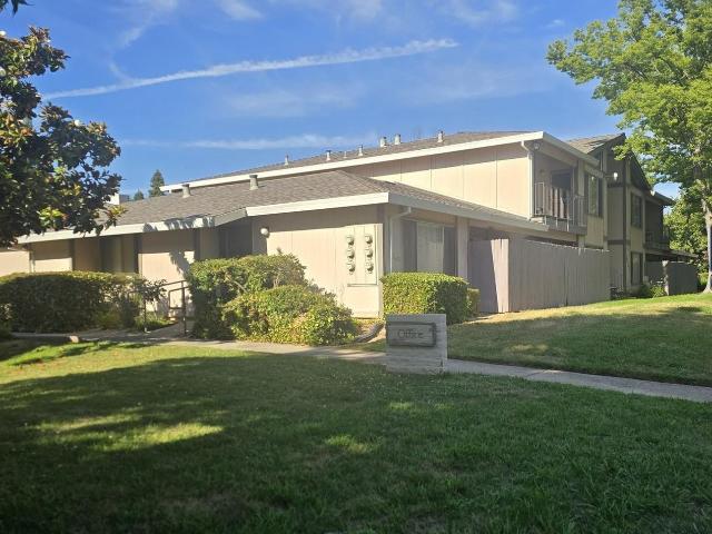 2 Bedroom Apartment for Rent at 4922 Vir Mar St, Fair Oaks, CA 95628