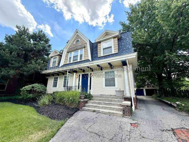 2 Bedroom Apartment for Rent at 49 Prospect Ave Ne #4, Grand Rapids, MI 49503 Heritage Hill