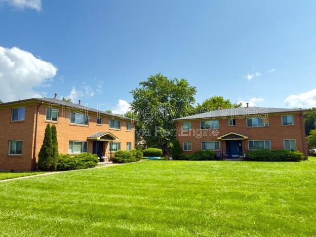 2 Bedroom Apartment for Rent at 400 N Clark Blvd #1, Clarksville, IN 47129