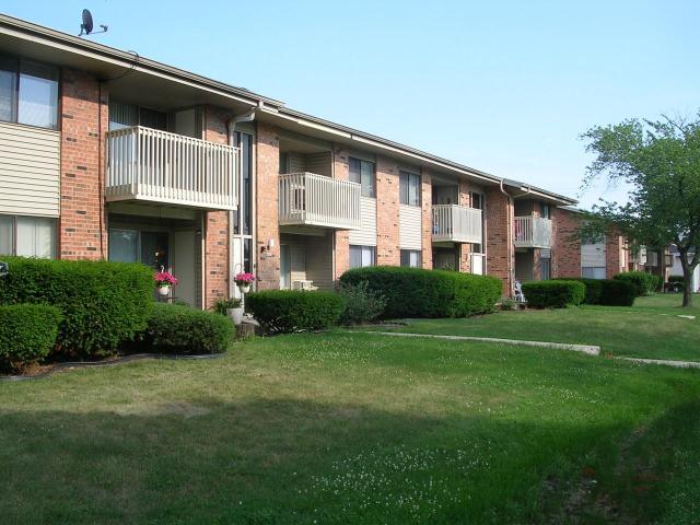 2 Bedroom Apartment for Rent at 4020 South 65th Street, Greenfield, WI 53220