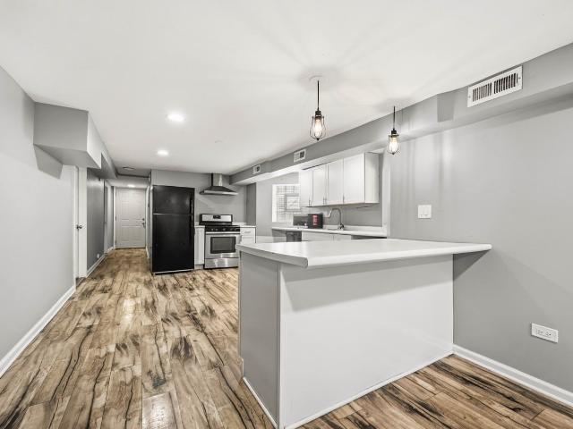 2 Bedroom Apartment for Rent at 4021 N Whipple St, Chicago, IL 60618 Irving Park
