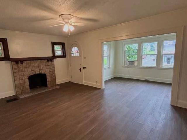 2 Bedroom Apartment for Rent at 4029 W 8th St #1, Cincinnati, OH 45205 West Price Hill