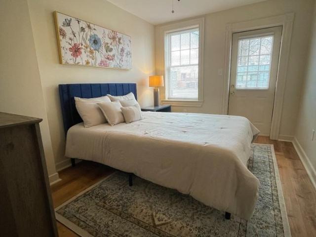 2 Bedroom Apartment for Rent at 411 Gilmer St #2, Richmond, VA 23220 Carver