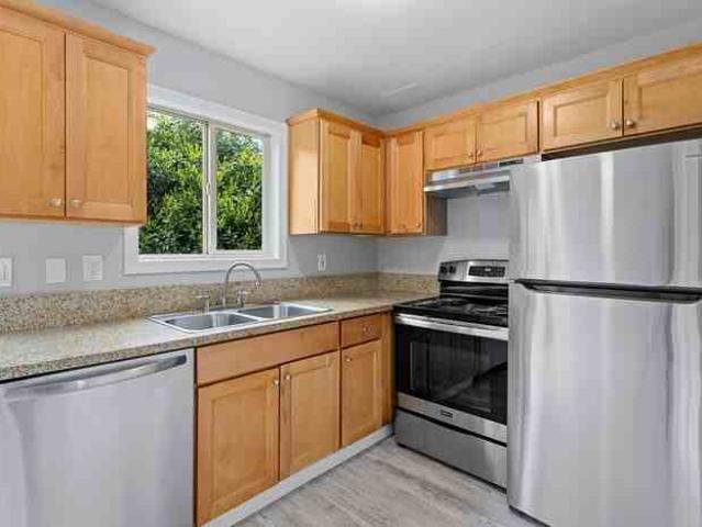 2 Bedroom Apartment for Rent at 4137 Ne 82nd Ave, Portland, OR 97220 Roseway