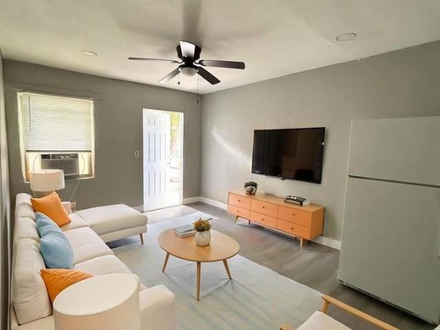 2 Bedroom Apartment for Rent at 430 N Charles St #9, Daytona Beach, FL 32114