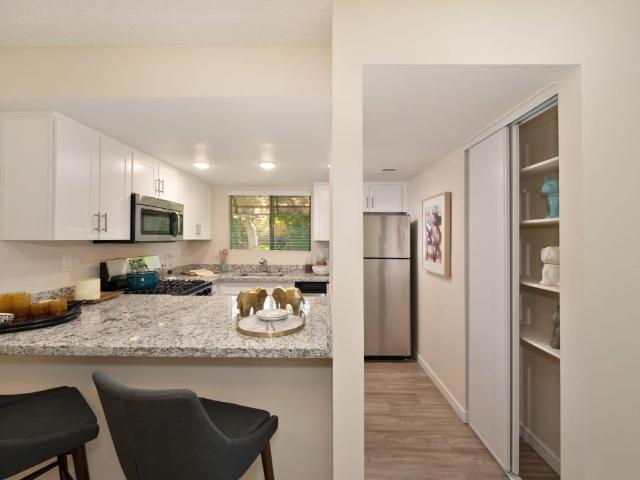 2 Bedroom Apartment for Rent at 43100 30th St W, Lancaster, CA 93536