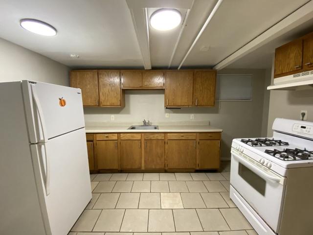 2 Bedroom Apartment for Rent at 4315 Southern Pkwy #5, Louisville, KY 40214 Wilder Park