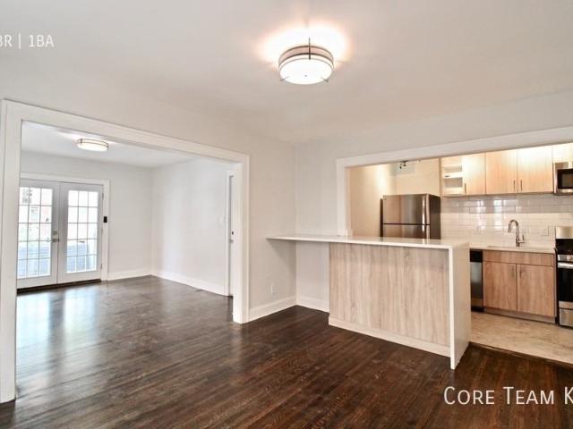 2 Bedroom Apartment for Rent at 4318 Mercier St #4318 2, Kansas City, MO 64111 West Plaza