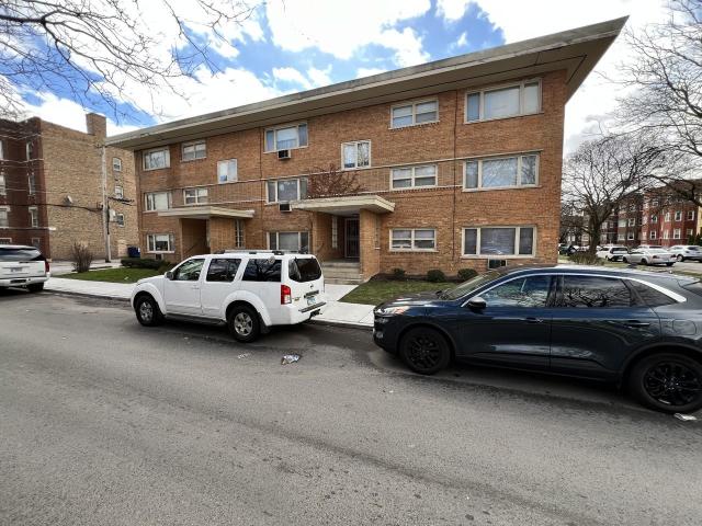 2 Bedroom Apartment for Rent at 435 E 81st St #1, Chicago, IL 60619 Chatham