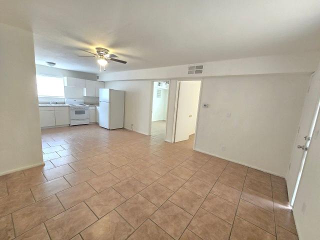 2 Bedroom Apartment for Rent at 436 E 9th Ave #B1, Mesa, AZ 85204