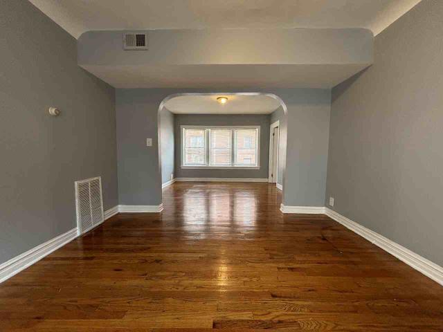 2 Bedroom Apartment for Rent at 439 E 111th Pl #1E, Chicago, IL 60628 Roseland