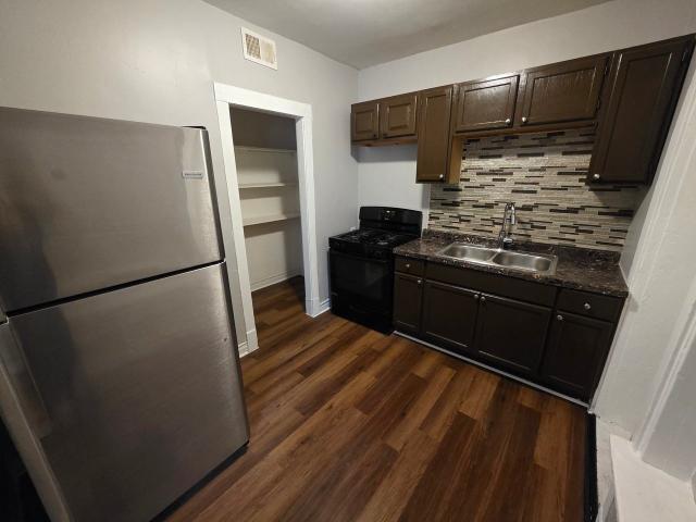 2 Bedroom Apartment for Rent at 439 E 111th Pl #2W, Chicago, IL 60628 Roseland
