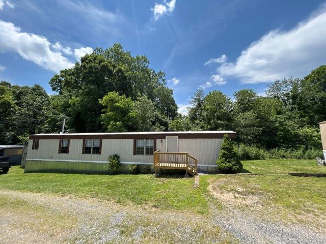 2 Bedroom Apartment for Rent at 4 Snelson Ln Lot 4, Asheville, NC 28805