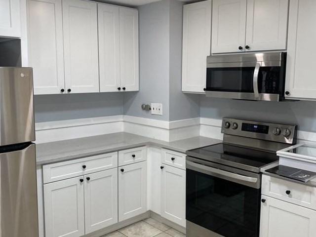 2 Bedroom Apartment for Rent at 4 Weston Ave #3, Braintree Town, MA 02184 North Braintree