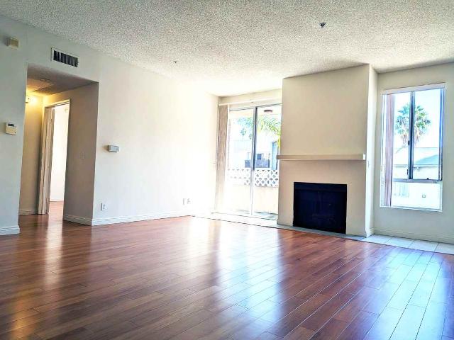 2 Bedroom Apartment for Rent at 553 S St Andrews Pl #222, Los Angeles, CA 90020 Greater Wilshire