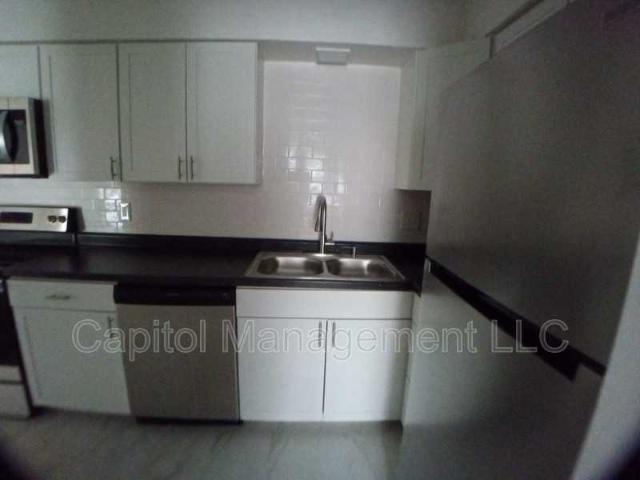 2 Bedroom Apartment for Rent at 5540 Kaynorth Rd #4, Lansing, MI 48911