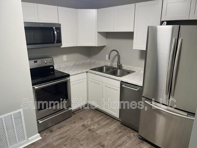 2 Bedroom Apartment for Rent at 555 N Dupont Ave, Nashville, TN 37115 Madison Park Condominiums