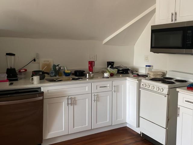2 Bedroom Apartment for Rent at 56 Hillside Pl #4, New Haven, CT 06511 Downtown New Haven