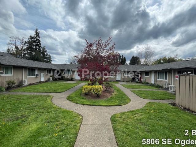 2 Bedroom Apartment for Rent at 5806 Se Ogden St #14, Portland, OR 97206 Brentwood Darlington