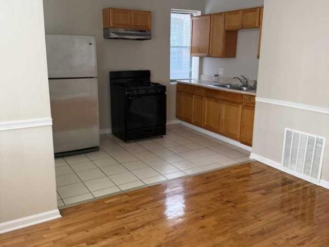 2 Bedroom Apartment for Rent at 5840 S Calumet Ave #3S, Chicago, IL 60637 Washington Park