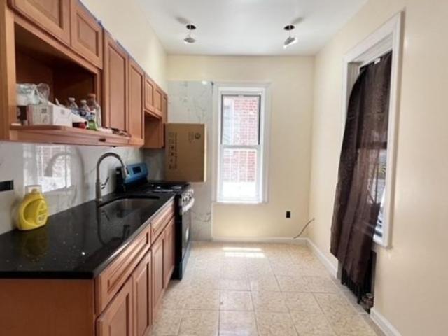 2 Bedroom Apartment for Rent at 586 E 54th St, New York, NY 11203 East Flatbush