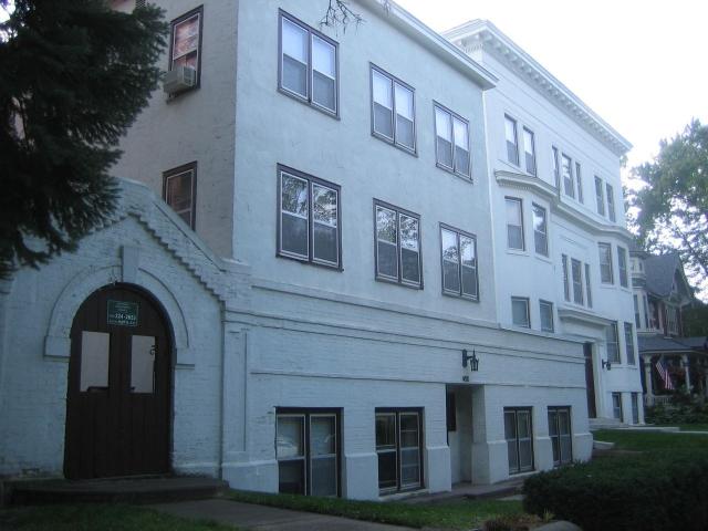 2 Bedroom Apartment for Rent at 586 Holly Avenue, St. Paul, MN 55102 Summit University