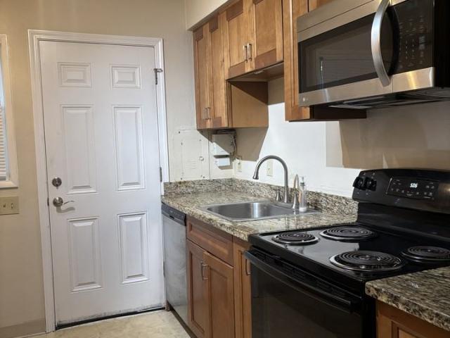 2 Bedroom Apartment for Rent at 5885 Southwest Tucker Avenue #NA, Beaverton, OR 97005 Vose
