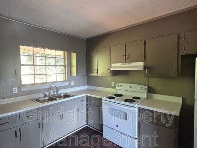 2 Bedroom Apartment for Rent at 59 Dolphin Ln #5B, Ringgold, GA 30736