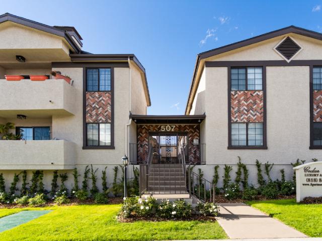 2 Bedroom Apartment for Rent at 507 E Cedar Ave #209, Burbank, CA 91501