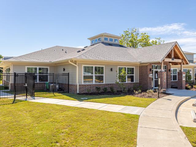 2 Bedroom Apartment for Rent at 504 N Pierce St #3105, Lafayette, LA 70501