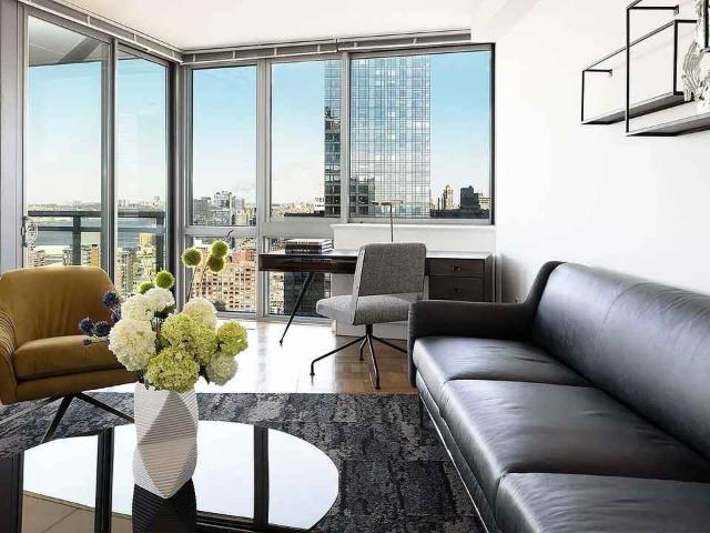 2 Bedroom Apartment for Rent at 505 W 37th St #2112, New York, NY 10018 Hell's Kitchen
