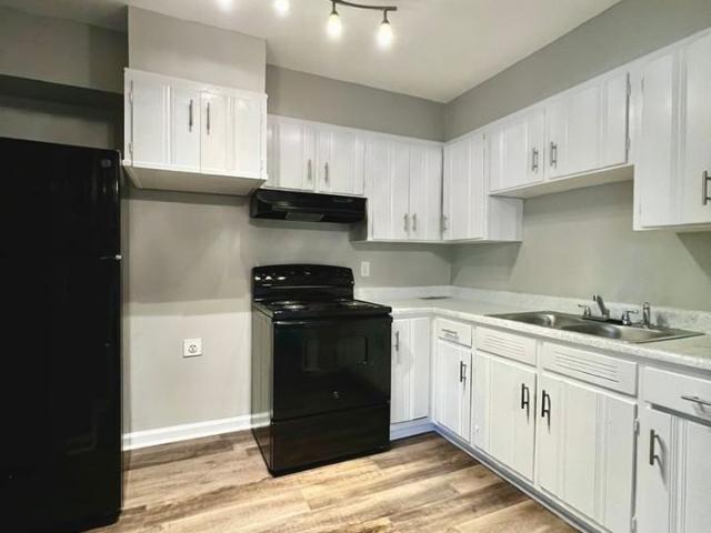 2 Bedroom Apartment for Rent at 50 S Morrison St, Memphis, TN 38104
