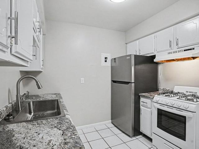 2 Bedroom Apartment for Rent at 514 516 514 516 N Berkley 516 N Berkley, Westwood, MI 49006 Westwood