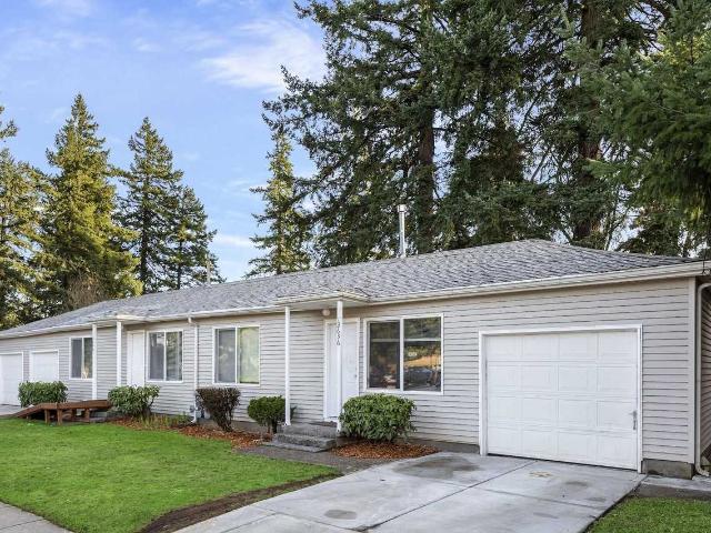 2 Bedroom Apartment for Rent at 519 Se 137th Ave #4, Portland, OR 97233 Hazelwood