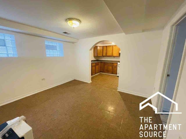 2 Bedroom Apartment for Rent at 5214 W Crystal St #1, Chicago, IL 60651 Austin