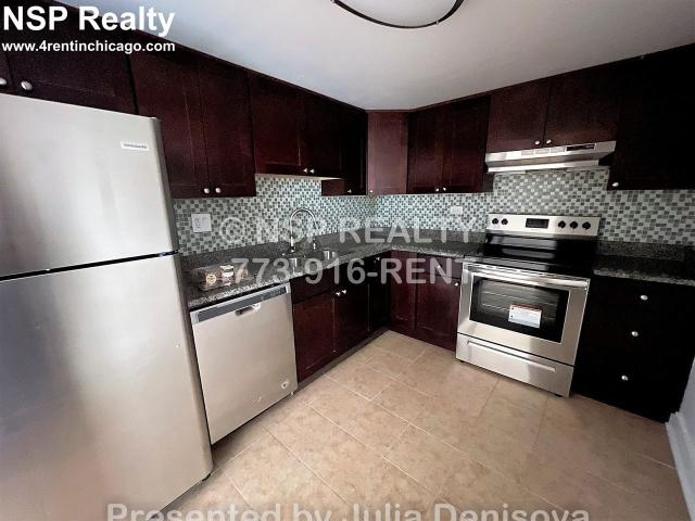 2 Bedroom Apartment for Rent at 525 N Quentin Rd #104, Palatine, IL 60067