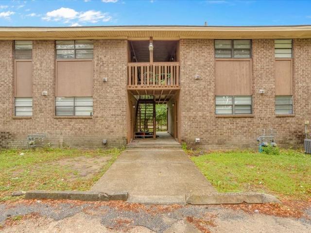 2 Bedroom Apartment for Rent at 5340 La Roche Ave #4, Savannah, GA 31404