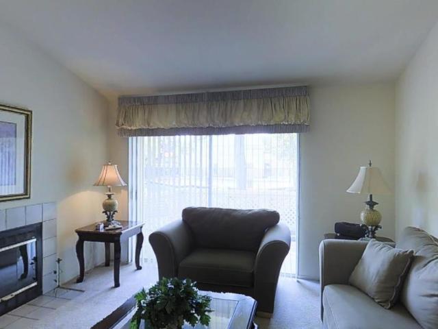 2 Bedroom Apartment for Rent at 5350 N Brawley Ave, Fresno, CA 93722 Fig Garden Loop