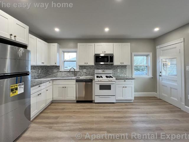 2 Bedroom Apartment for Rent at 5 Oliver St, Everett, MA 02149 Glendale