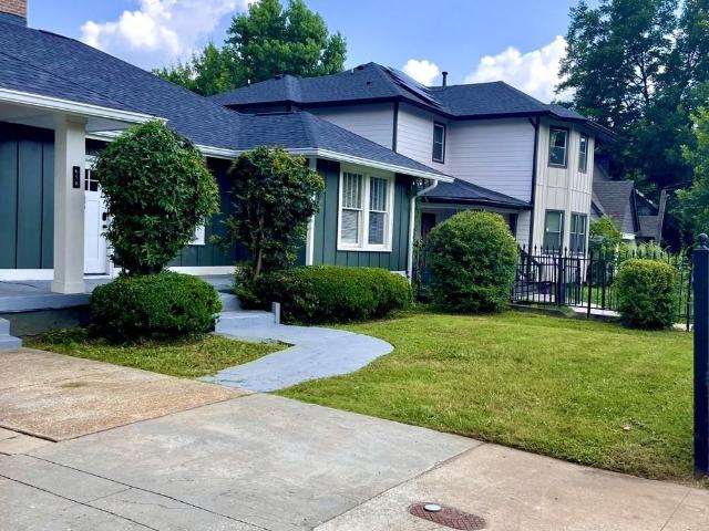 2 Bedroom Apartment for Rent at 656 Cascade Avenue Southwest, Atlanta, GA 30310 West End