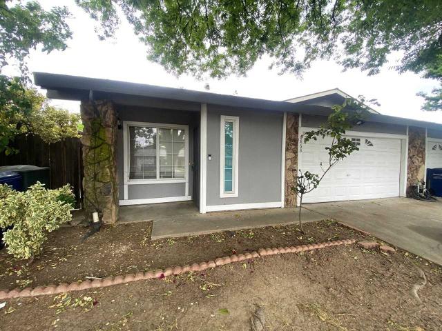 2 Bedroom Apartment for Rent at 6868 Barbara Lee Cir, Sacramento, CA 95842