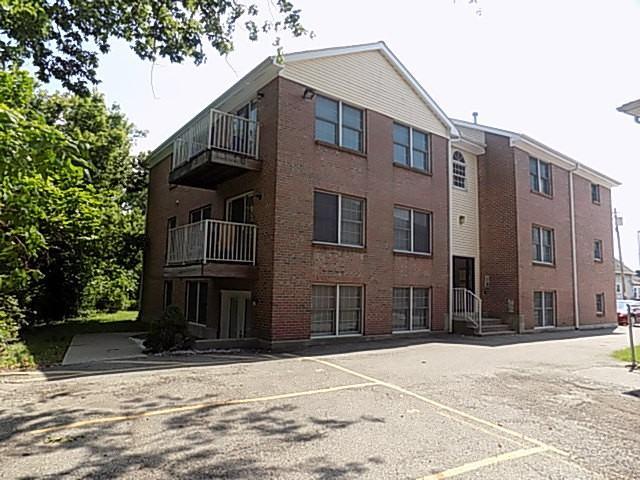 2 Bedroom Apartment for Rent at 6926 Silverton Ave #14, Silverton, OH 45236 Silverton