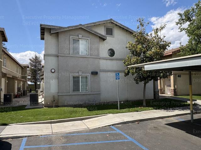 2 Bedroom Apartment for Rent at 600 Hosking Ave Apt 39, Bakersfield, CA 93307