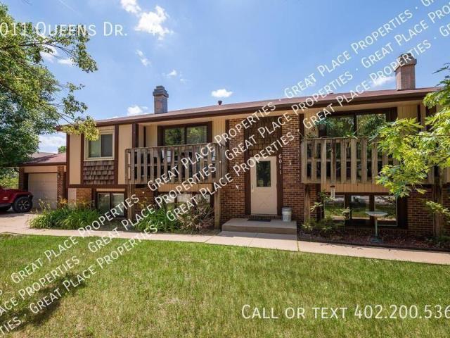 2 Bedroom Apartment for Rent at 6011 Queens Dr #4, Lincoln, NE 68516