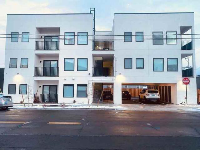 2 Bedroom Apartment for Rent at 602 Kuenzli St #33, Reno, NV 89502 Downtown Reno