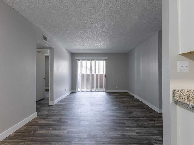2 Bedroom Apartment for Rent at 6041 W Thomas Rd, Phoenix, AZ 85033